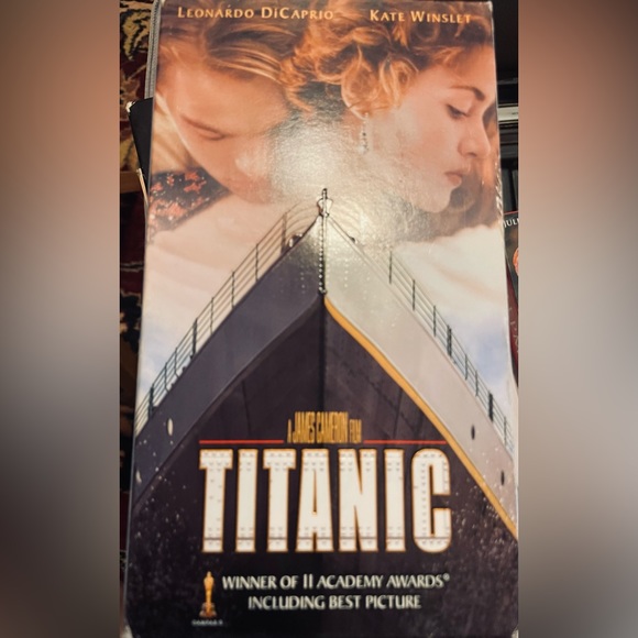 Media | Original Release Titanic Vhs Set | Poshmark